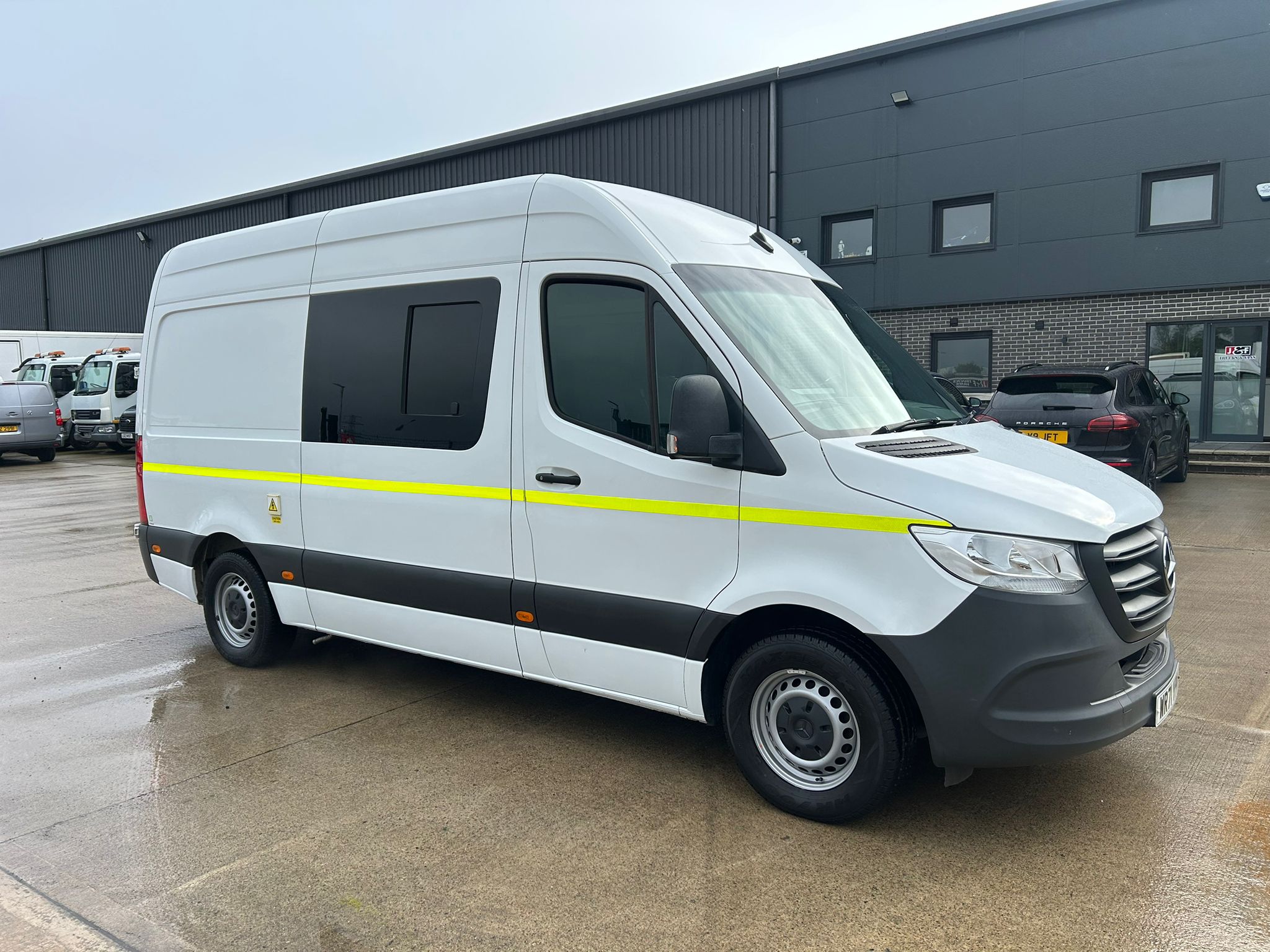 November 2021 Mercedes Sprinter 314 CDI Progressive MWB Welfare Van – J ...